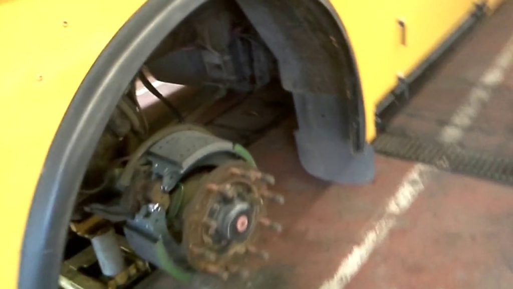 School Bus Pusher Front Brakes | Mechanics Hub
