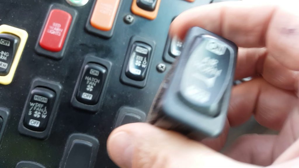 Thomas C2 School Bus Multiplexing | Mechanics Hub