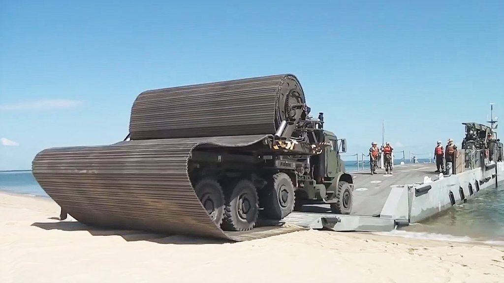 World Amazing Technology: Modern Military Equipment & Pontoon Bridges ...